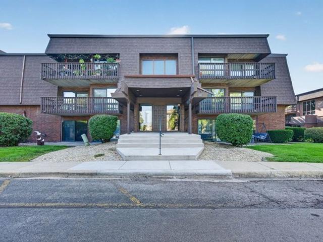 1620 Richmond Cir Unit 205, Joliet, IL 60435