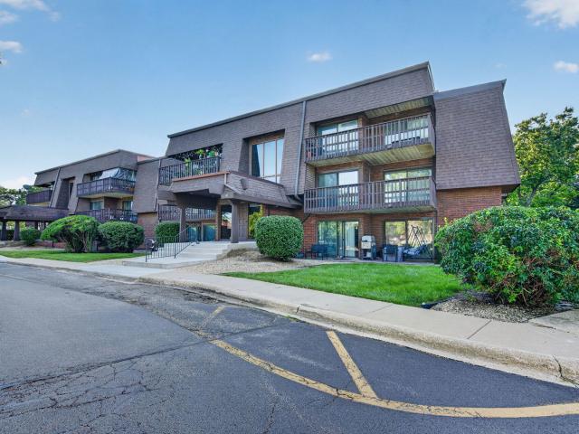 1620 Richmond Circle # 205