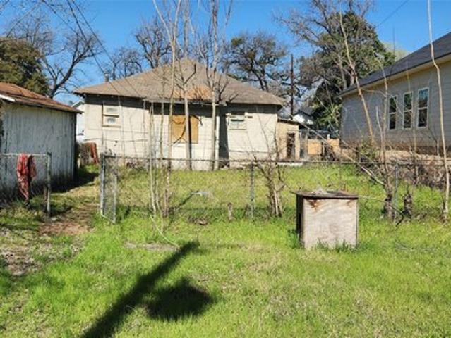 1620 Stoneman St, Dallas, TX 75215