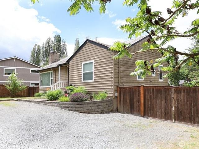 1620 th Ave W, Edmonds, WA 98026