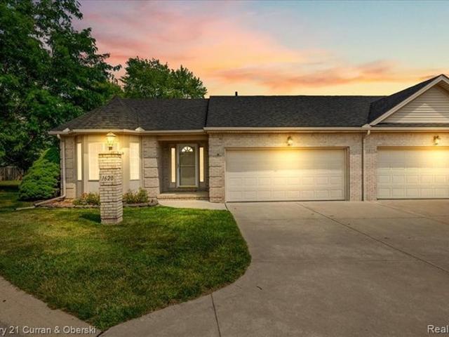 1620 Tony Ct, Frenchtown, MI 48162