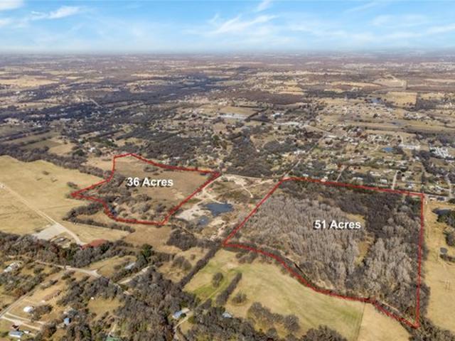 1620 W Timberlake St Unit C, Reno, TX 76020