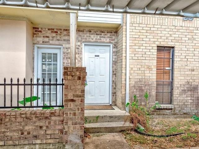 1620 Wellington Pl Apt 903, Beaumont, TX 77706