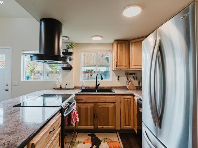 1620 16TH AVE