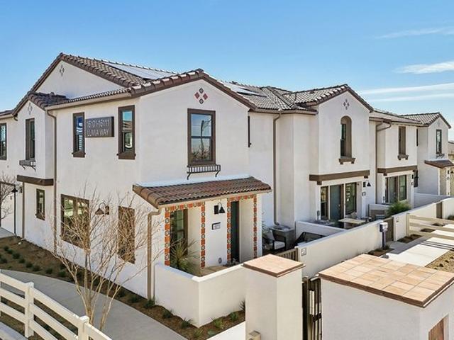 16210 Lumia Way, Fontana, CA 92336