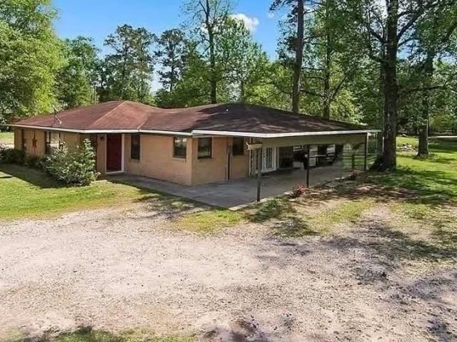 16211 Highway 105