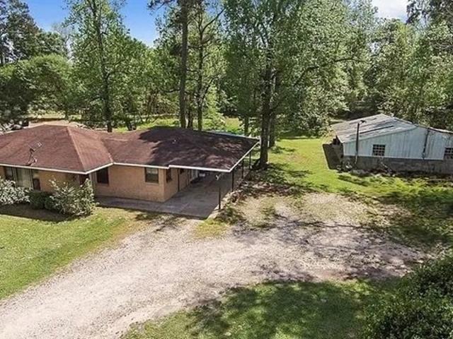 16211 Highway 105, Cleveland, TX 77327