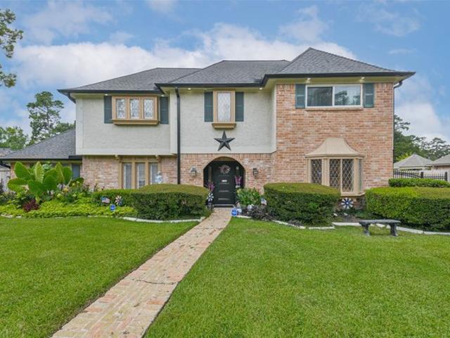 16211 N Greenfield Dr, Spring, TX 77379