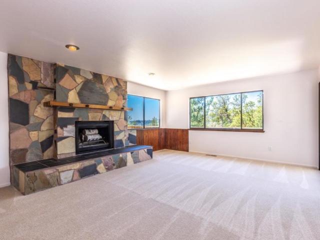 16214 Redwood Lodge Road