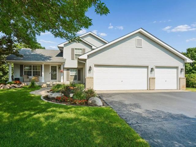 16218 Parkview Dr SE, Prior Lake, MN 55372
