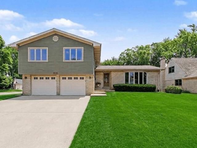 1621 N Belmont Ave, Arlington Heights, IL 60004