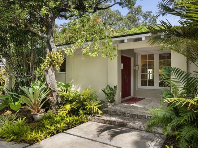 1621 Nocatee Dr, Coconut Grove, FL 33133