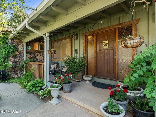 1621 Andorra Dr, Carson City, NV 89703