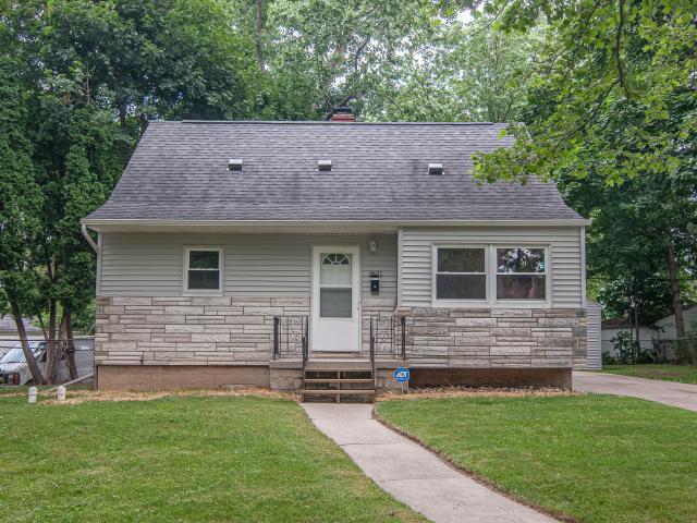 1621 Blackberry Lane
