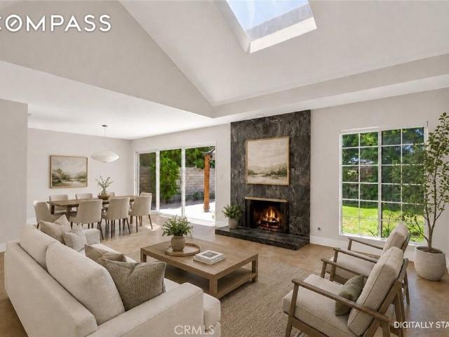 1621 Cornwall Ln, Newport Beach, CA