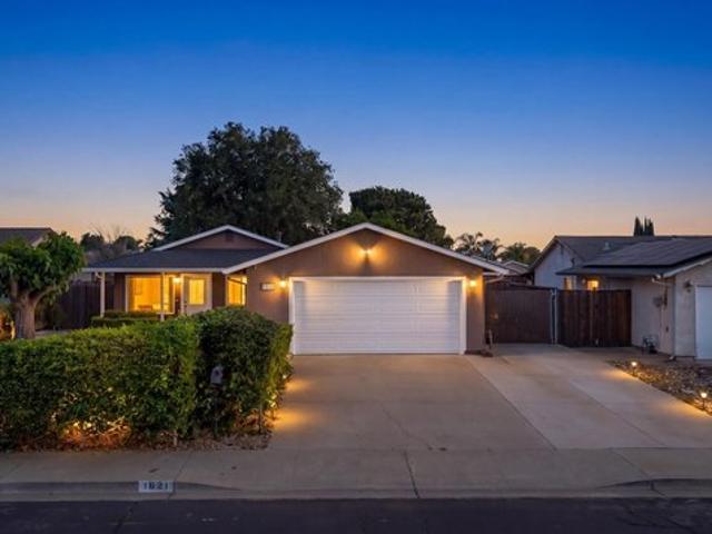 1621 Edgewood Dr, Oakley, CA 94561