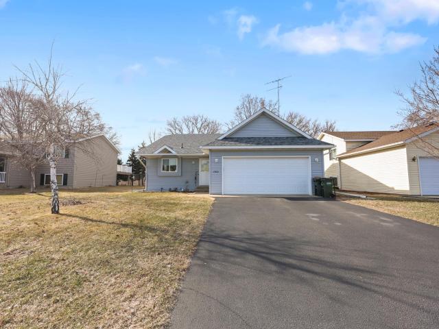 1621 Forest Glen Circle