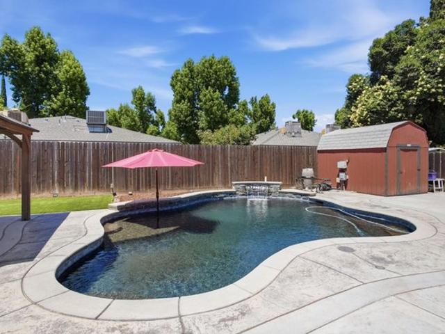 1621 Groveton Way, Modesto, CA 95355
