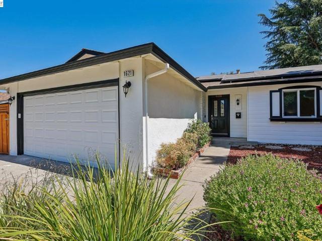1621 Harvest Rd