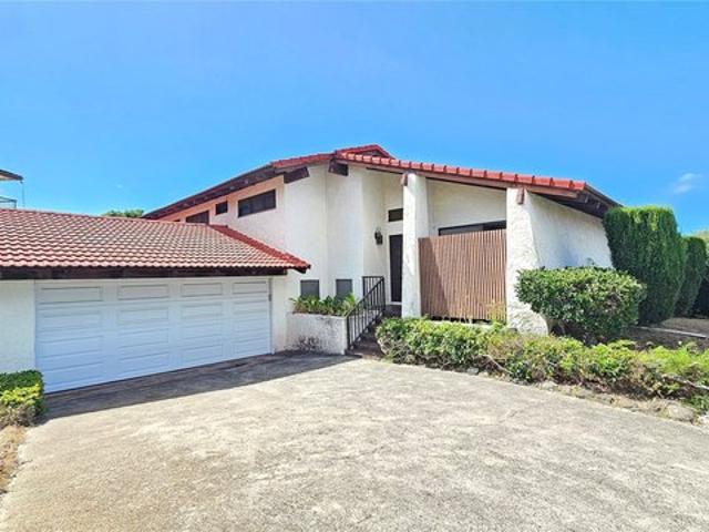 1621 Kuhilani St, Honolulu, HI 96821