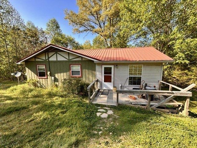 1621 Poss Rd, Smithville, TN 37166