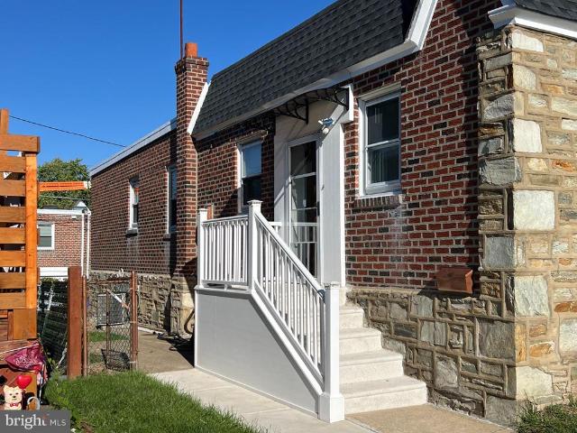 1621 Strahle Street
