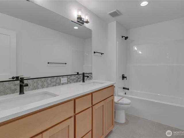 1621 th Ave Ct E, Puyallup, WA 98375 | MLS #2421