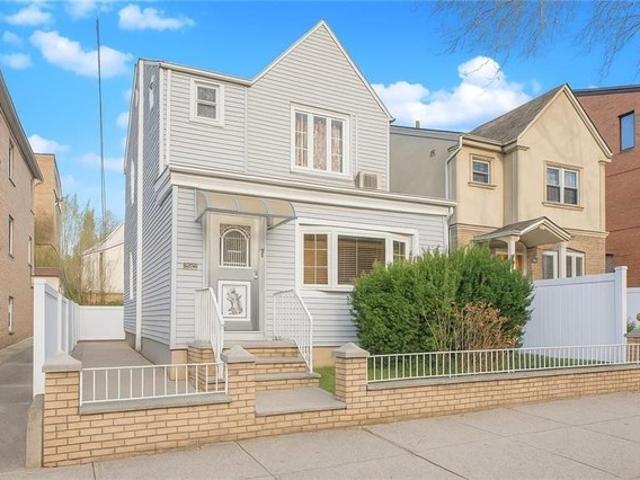 1621 70th St, Brooklyn, NY 11204