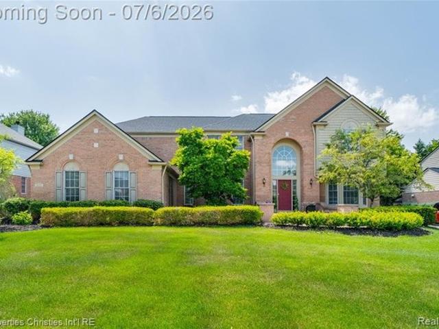 16223 Oak Forest Ct, Northville Township, MI 48168