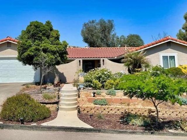 16221 Arena Pl, Ramona, CA 92065