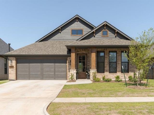 16221 Blackberry Farm Rd, Edmond, OK 73013