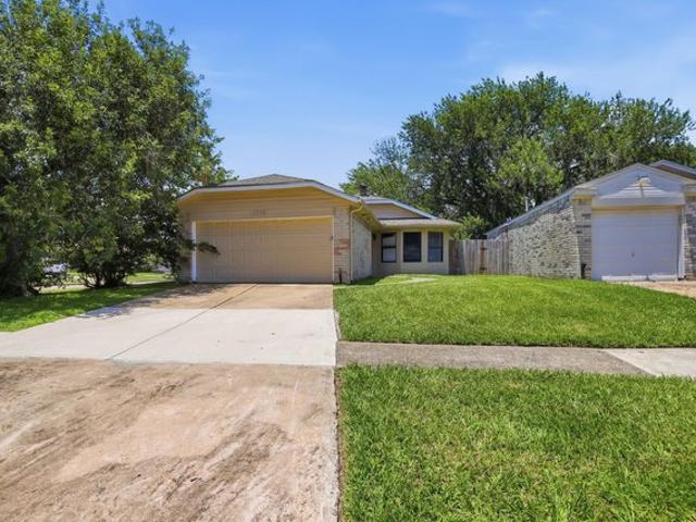 16226 Alden Ridge Dr, Houston, TX 77053