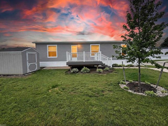 16228 Notre Dame St, Clinton Township, MI 48038