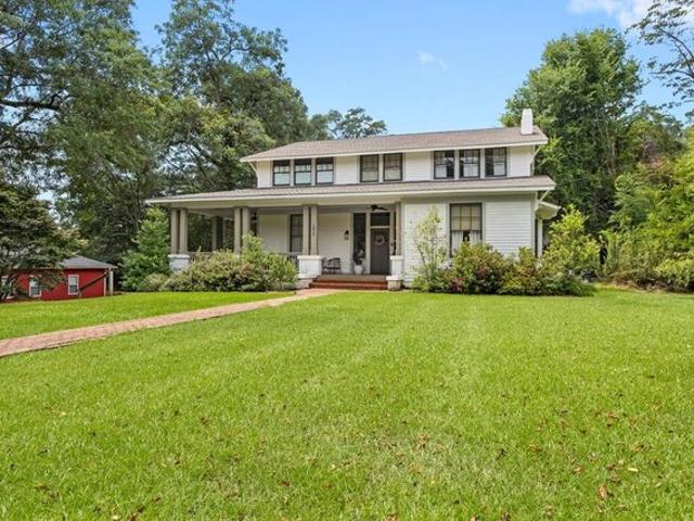 1622 N 5th Ave, Laurel, MS 39440