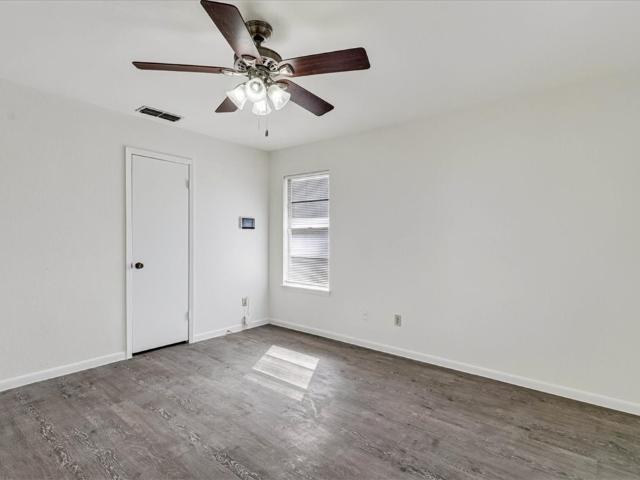 1622 La Joya Street