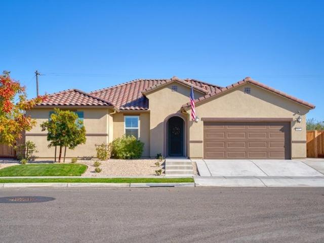 1622 Legacy Way, Hughson, CA 95326