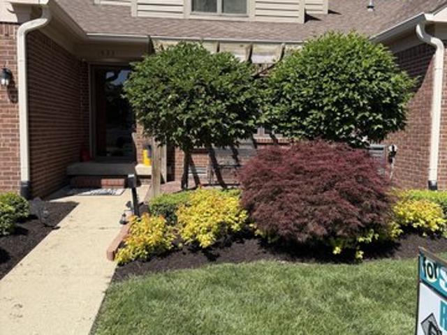 1622 Library Blvd, Greenwood, IN 46142