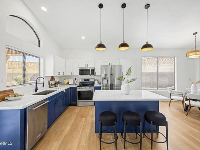 1622 S Lemon St, Mesa, AZ 85206