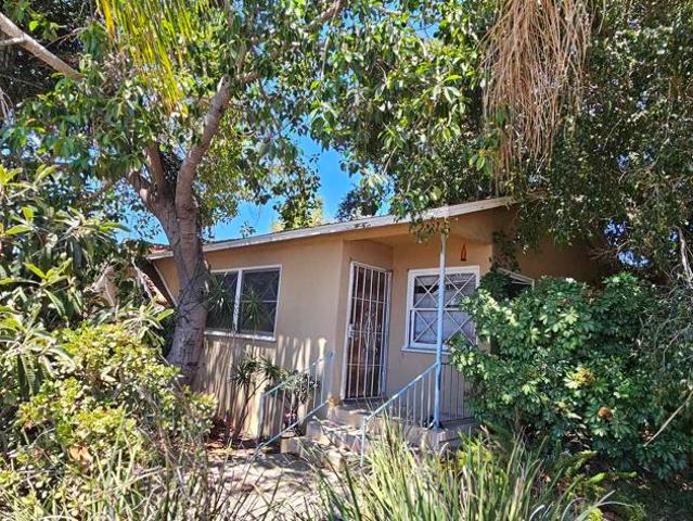 1622 S Santa Fe
