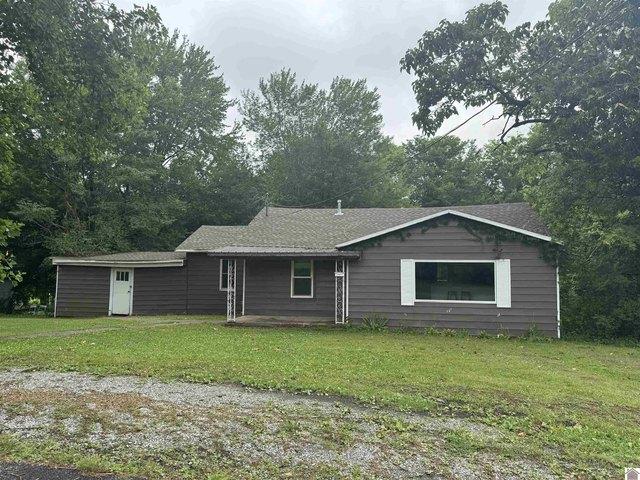 1622 Walnut St, Benton, KY 42025