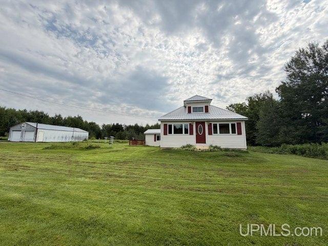 16237 McGillan St, Baraga, MI 49908
