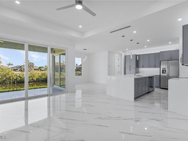 1623 NW 2nd St, Cape Coral, FL 33993 | MLS #2025023