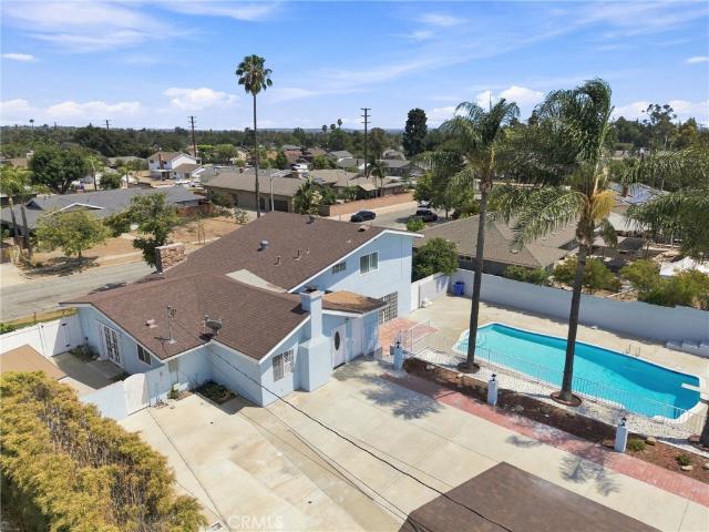 1623 N Vallejo