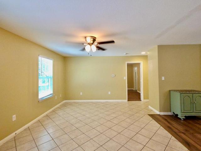 1623 Breezy Cv