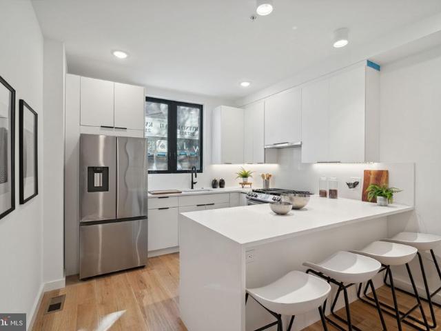 1623 Christian Street # 1