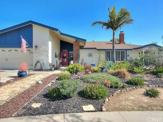 1623 Hemlock Cir, Corona, CA 92879