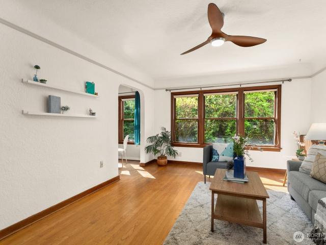 1623 Taylor Ave N, Unit 204, Seattle, WA 98109 | MLS #2494