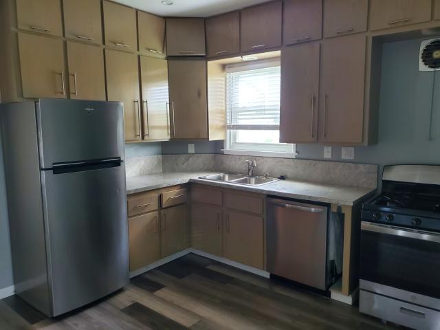1623 W Pleasant Street