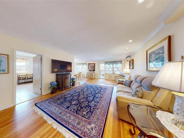 162 01 Powells Cove Boulevard 5G