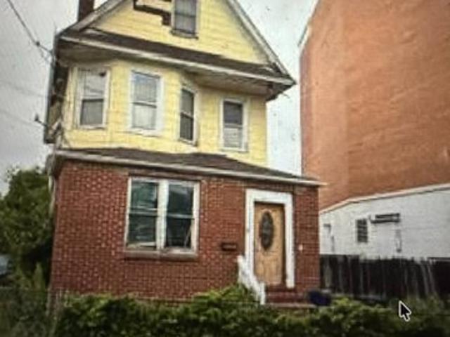162 21 th Rd, Jamaica, NY 11433